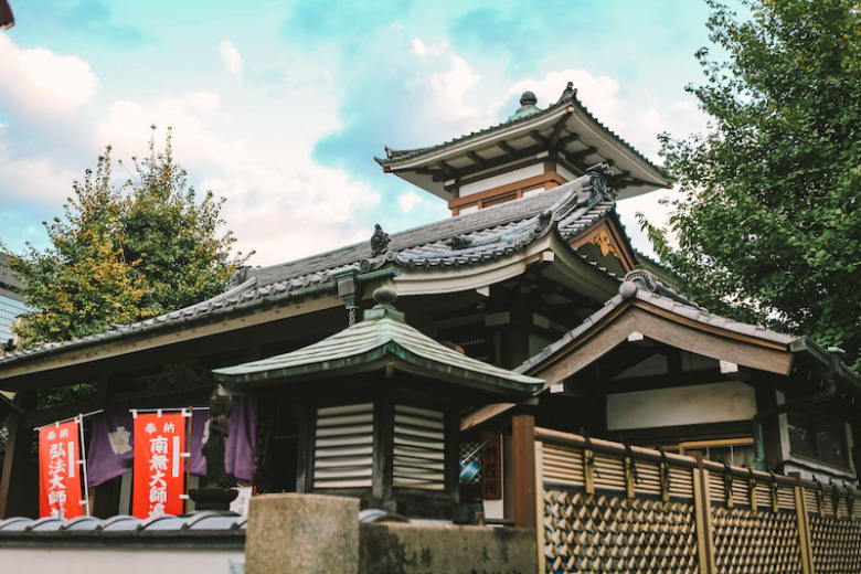 10 BEST THINGS TO SEE IN MONZEN-NAKACHO IN TOKYO