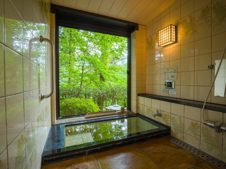 HOW TO TAKE AN ONSEN IN JAPAN [FULL GUIDE]