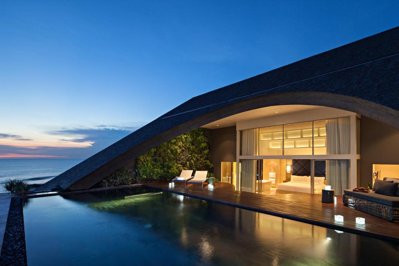 WHERE TO STAY IN CANGGU BALI [FULL GUIDE]