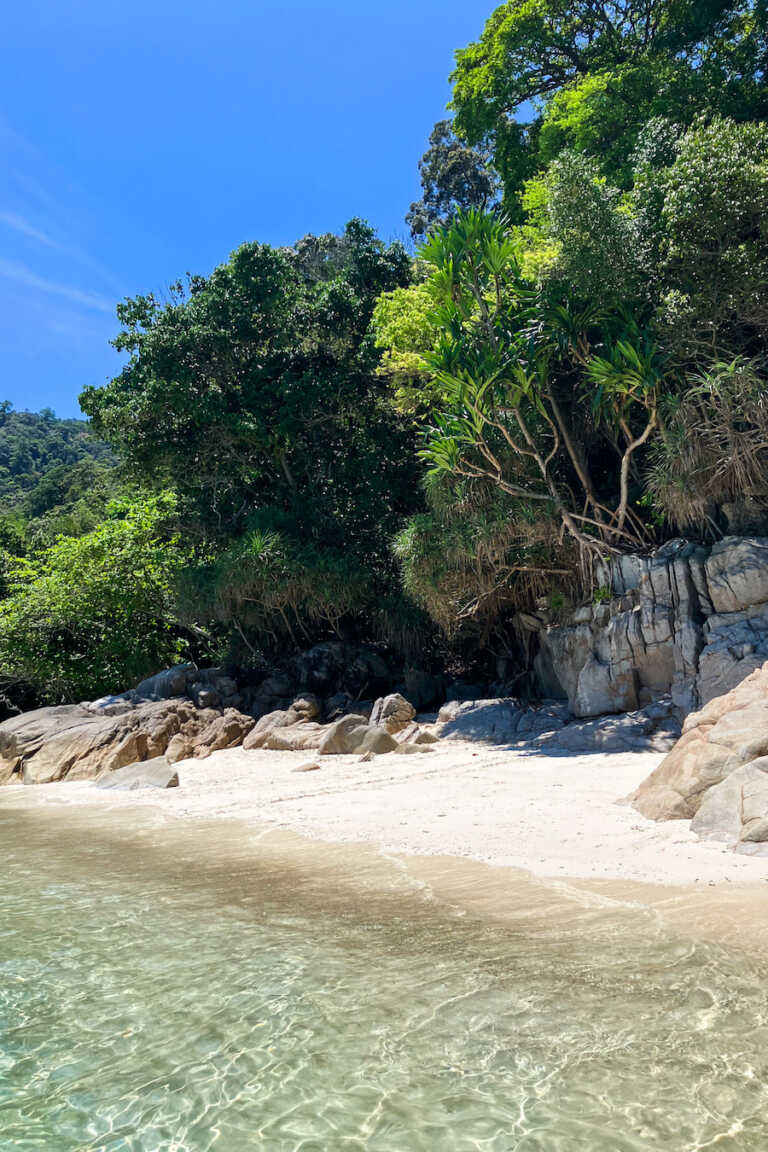 Visit the Perhentian Islands (Malaysia): dreamy beaches and stunning diving
